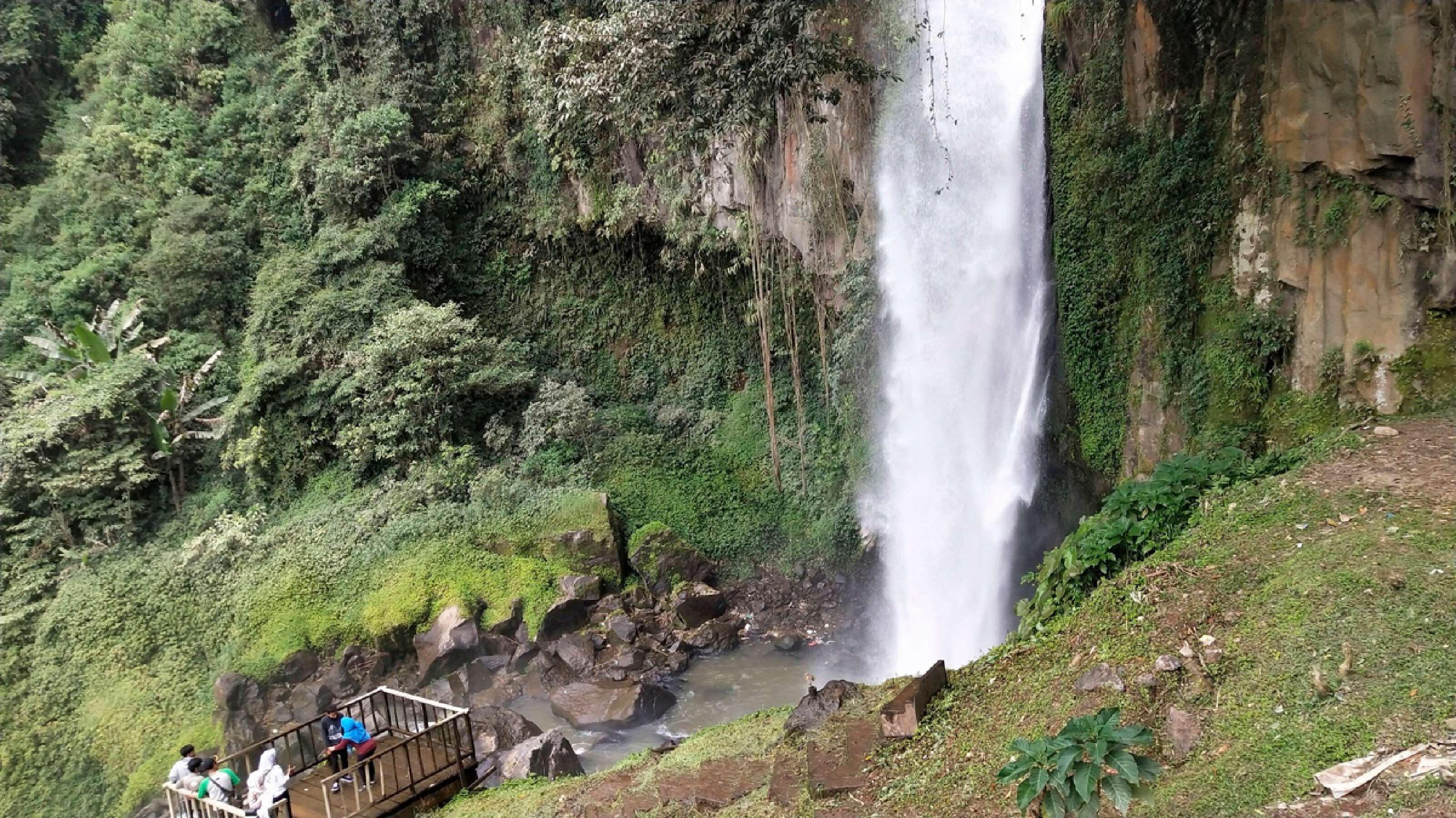Keindahan Air Terjun Sikulikap, Wisata Alam Favorit