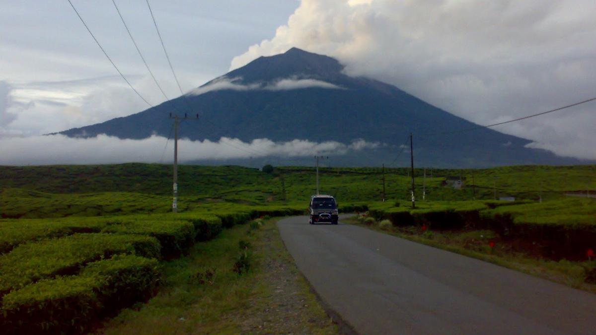 Eksplorasi Keindahan Beberapa Gunung Tercantik di Indonesia