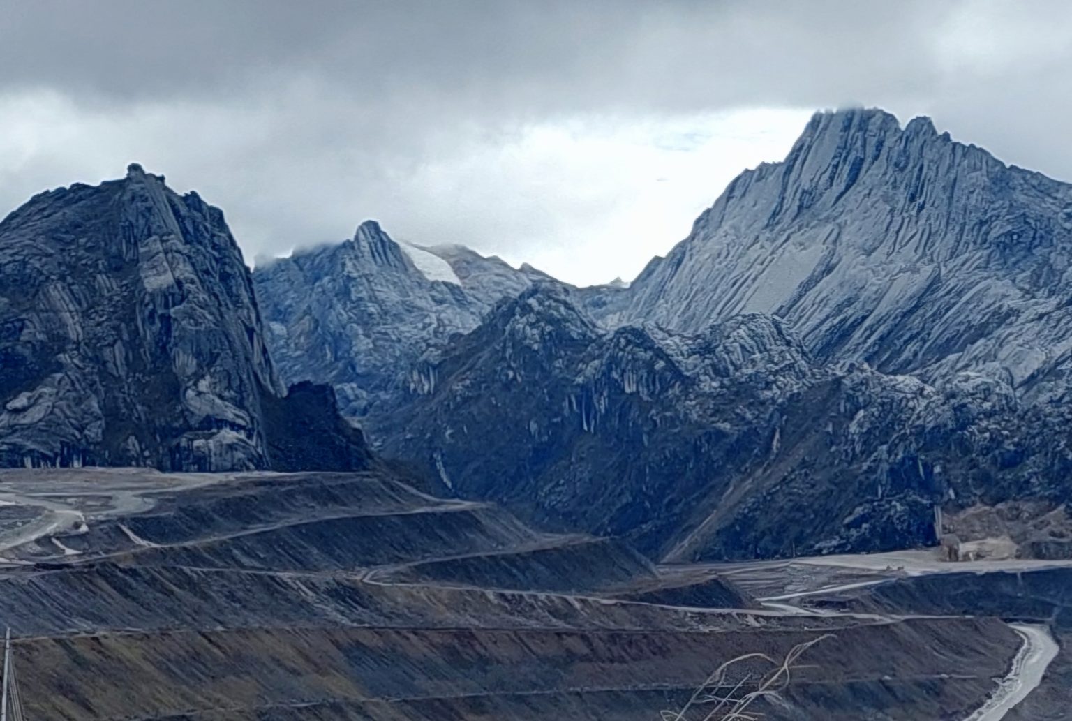Eksplorasi Keindahan Beberapa Gunung Tercantik di Indonesia